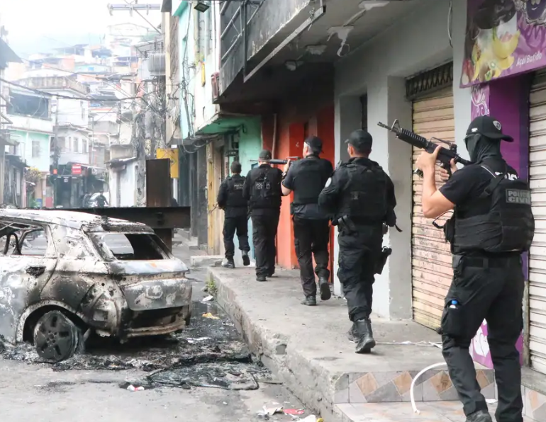 Operação policial é a maior da história contra o Comando Vermelho no ...